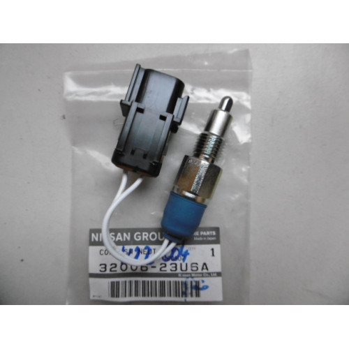 Original-Nissan-Terrano-Pickup-Patrol-300ZX-Pathfinder-Neutralschalter ...