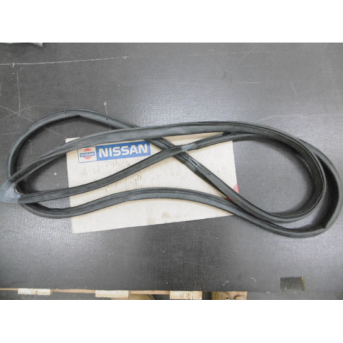 Original Nissan Primera P10 Dichtung Tür vorne links 8083190J10 ...