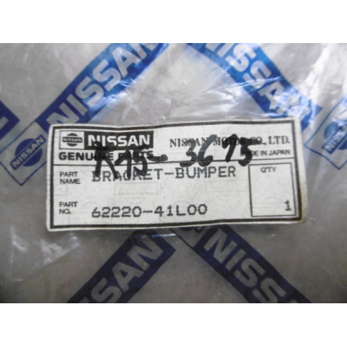 Original Nissan Laurel C32 Halter Stoßstange hinten rechts 62220-41L00 ...